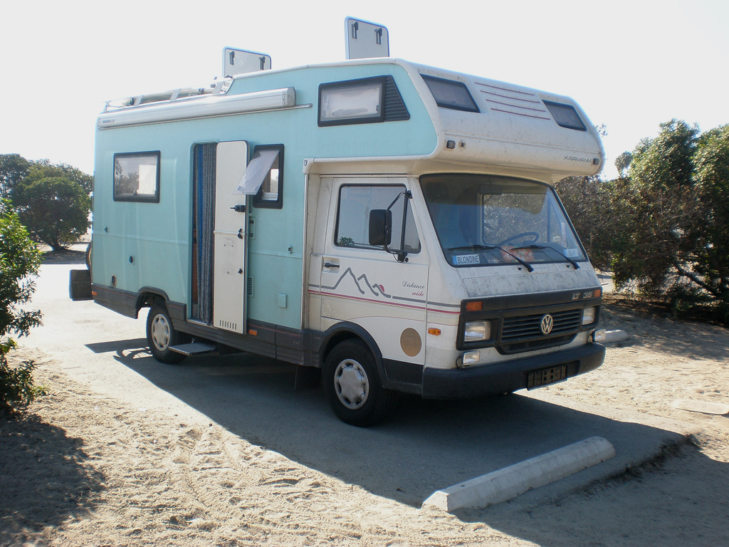 Vintage Volkswagen Campers - Bustopia.com